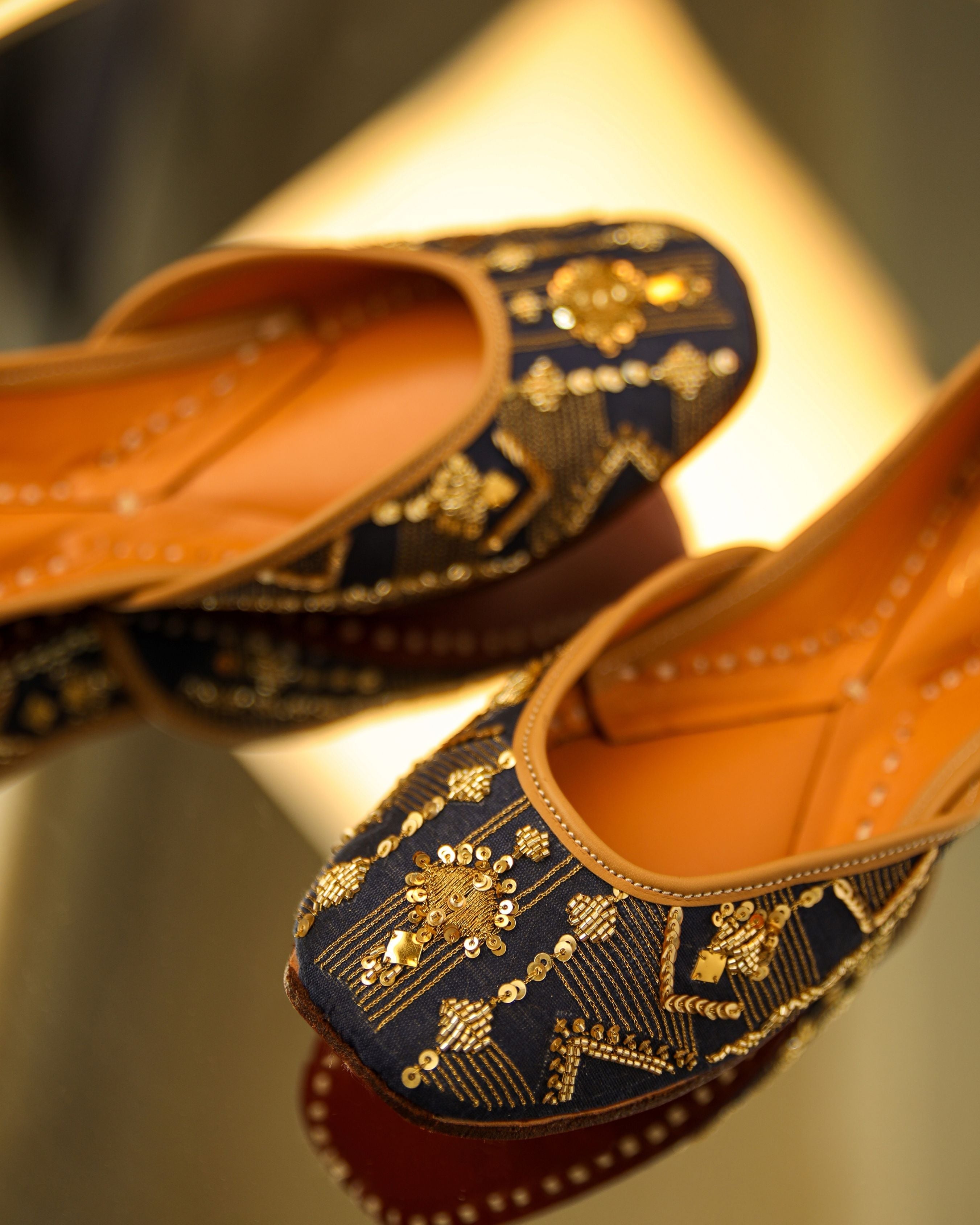 Elite Blue Handcrafted Jutti – Jaysole.com